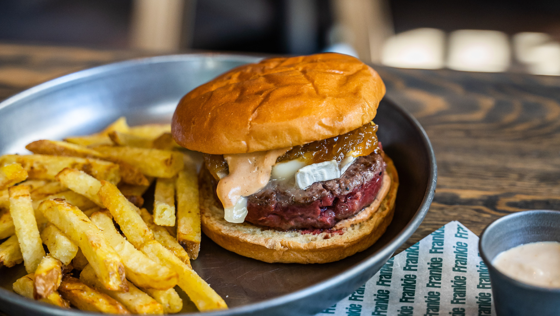 Willy Cheese, la Hamburguesa con queso de cabra que revoluciona ...